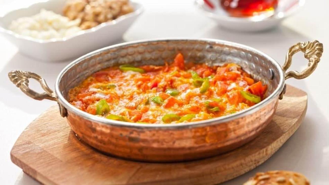 En kolay menemen tarifi Kahvaltılık enfes menemen nasıl yapılır Yemek Haberleri