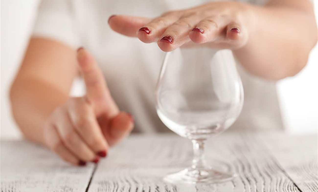 Alkol alışkanlığından kurtulmak için dua İçkiyi bırakmak için esma İçkiyi bırakma duası
