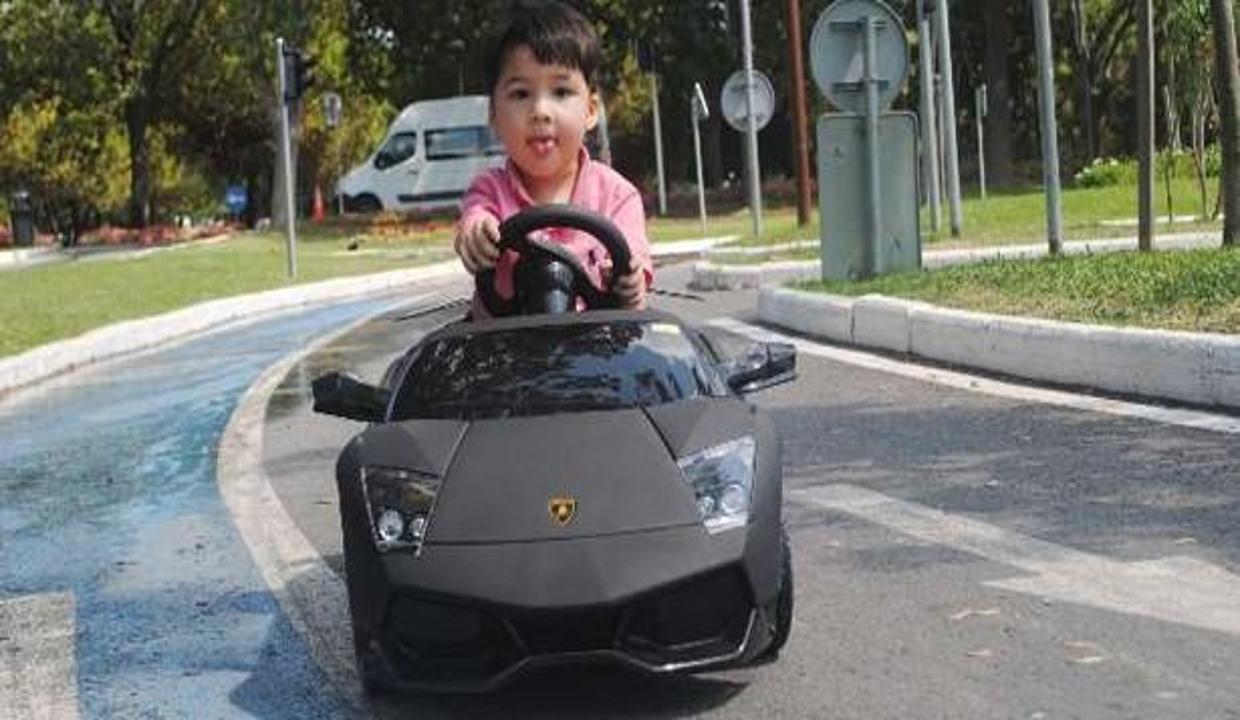 Oğlu için son model araba yaptı - Neler oluyor hayatta? Haberleri