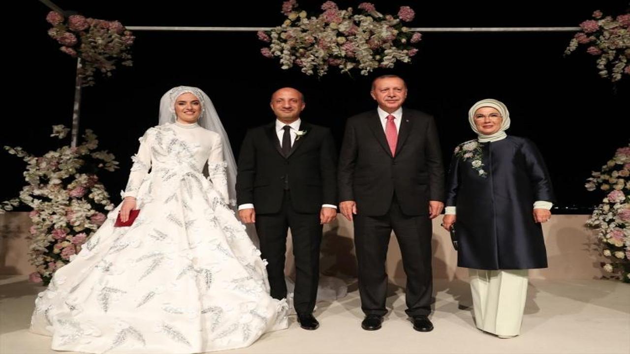 Erdoğan İstanbul'da nikah şahidi oldu