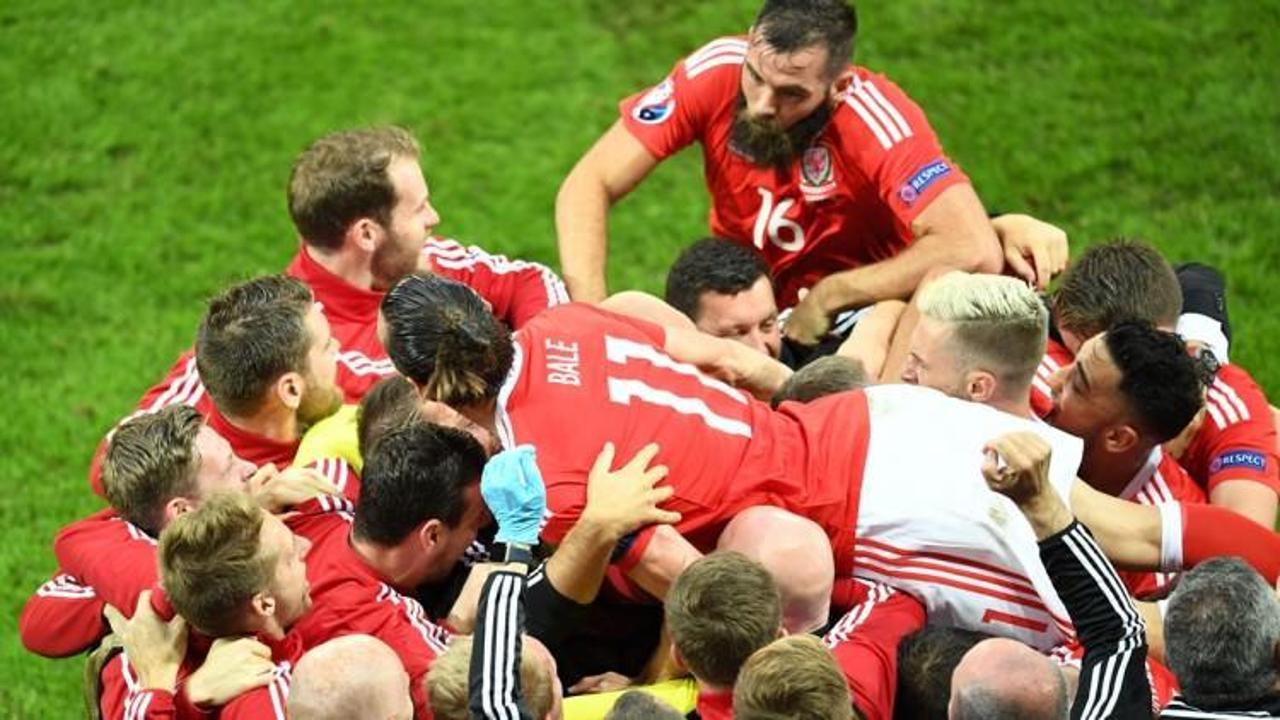 Galler, Euro 2016 favorisini evine gönderdi - Tüm Spor Haber Futbol