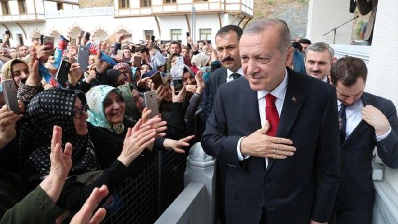Erdoğan AK Parti İl binasına geldi - Haber 7 GÜNCEL