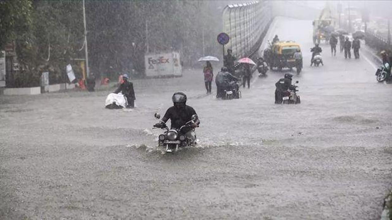 Hindistan'da aşırı yağışlar can aldı! Çok sayıda ölü var - Haber 7 DÜNYA