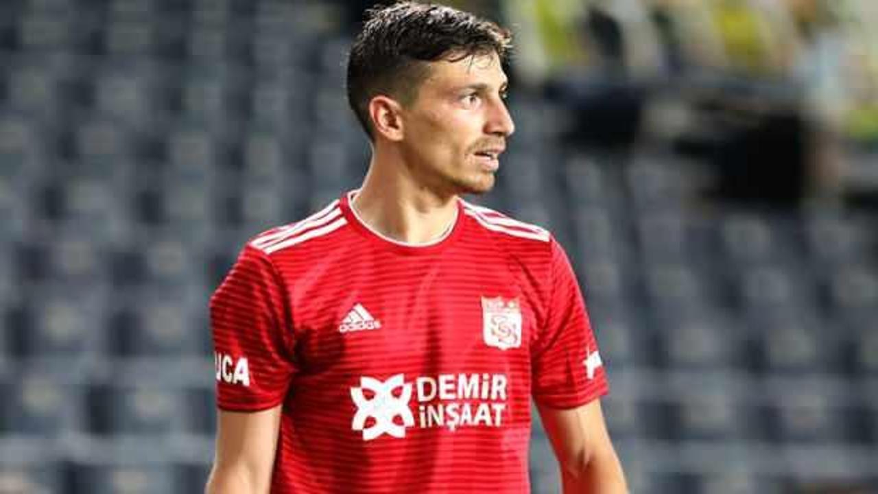 Mert Hakan Yandaş'ın Fenerbahçe'deki forma numarası belli oldu - Tüm ...