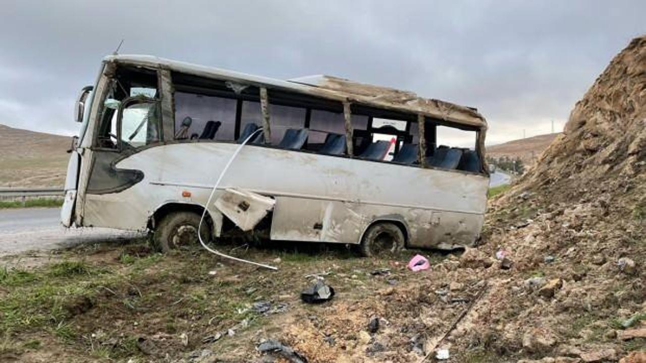 Şanlıurfa'da işçi servisi devrildi: Yaralılar var - Haber 7 GÜNCEL