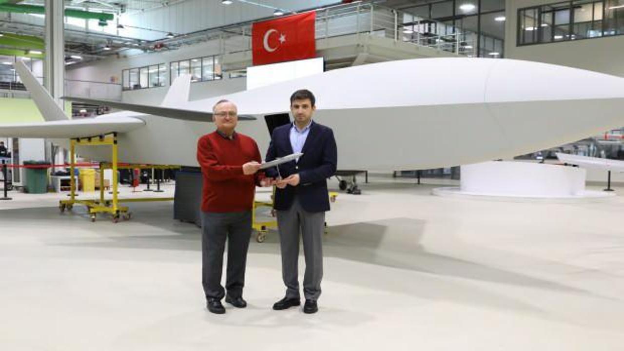 Baba dostu Emekli Orgeneral Saygun'dan Selçuk Bayraktar'a ziyaret ...