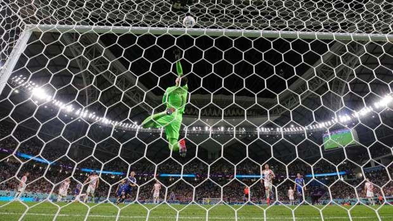 3 penaltı kurtardı! Dünya Kupası tarihine geçti - Tüm Spor Haber DÜNYA ... 3 penaltı kurtardı! Dünya Kupası tarihine geçti - Tüm Spor Haber DÜNYA ...