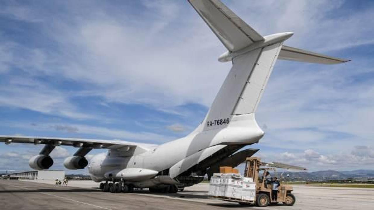 BAE'den, Türkiye ve Suriye'ye 217 uçak yardım malzemesi - Haber 7 DÜNYA