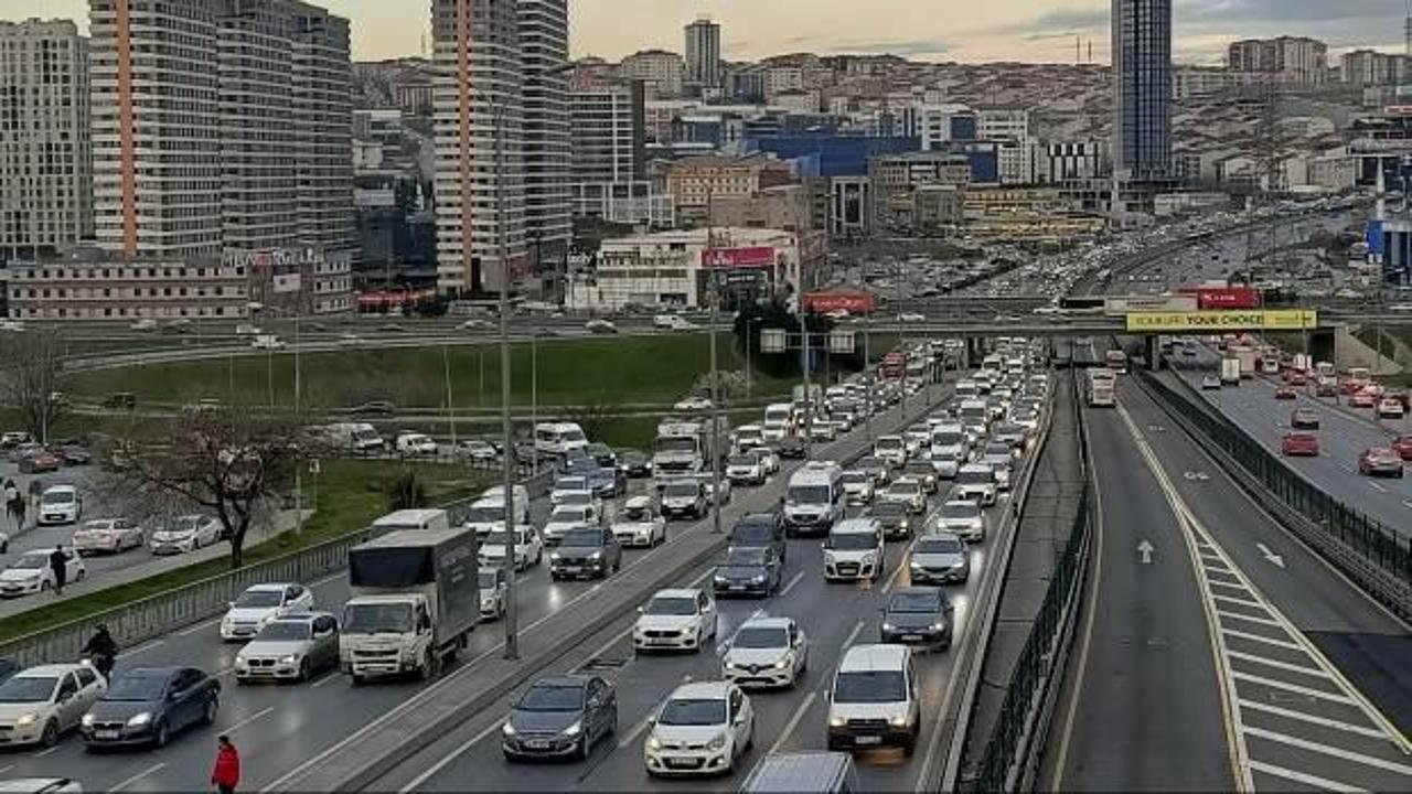 Ramazan ayının ilk gününde İstanbul trafiği yüzde 63’e ulaştı - Haber 7 ...