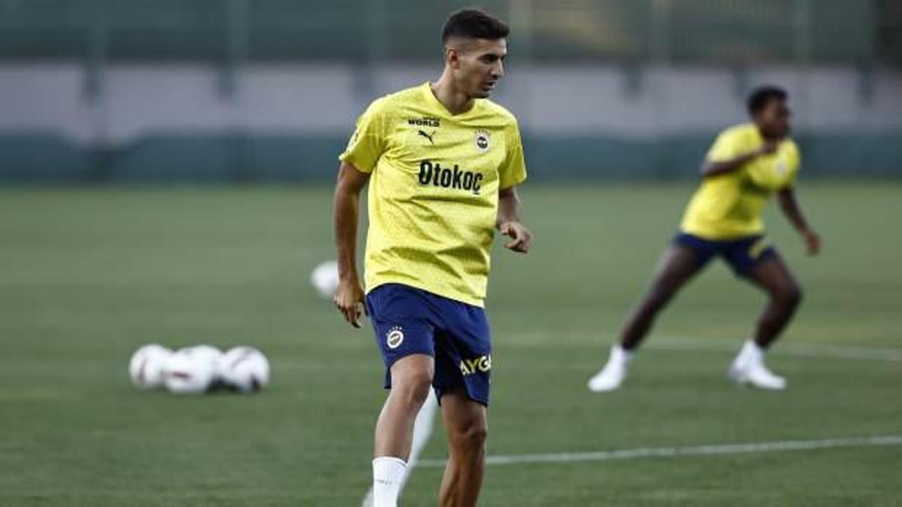 Mert Müldür Fenerbahçe'yle ilk antrenmanına çıktı - Tüm Spor Haber ... Mert Müldür Fenerbahçe'yle ilk antrenmanına çıktı - Tüm Spor Haber ...