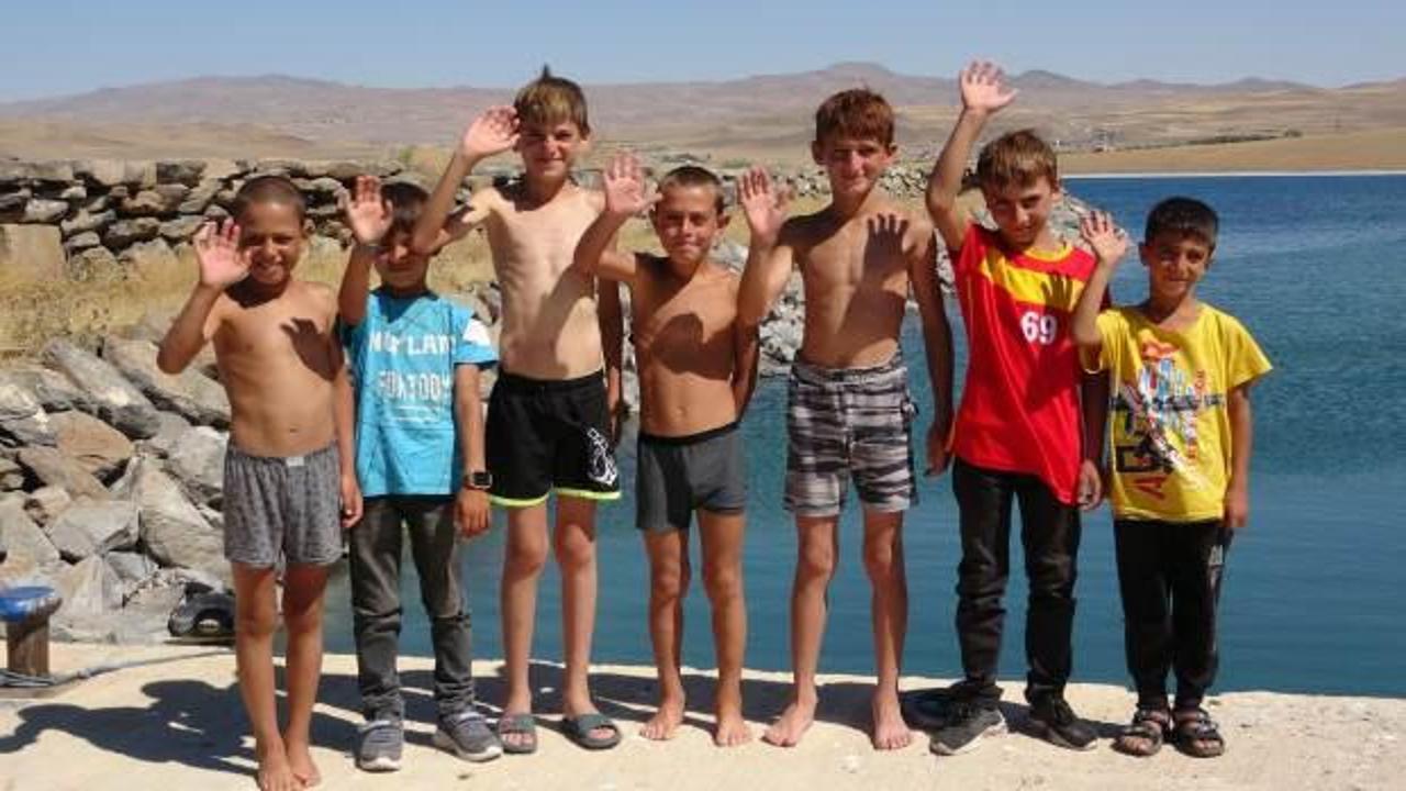 Van Gölü'ne giren sarışın oluyor - Haber 7 GÜNCEL