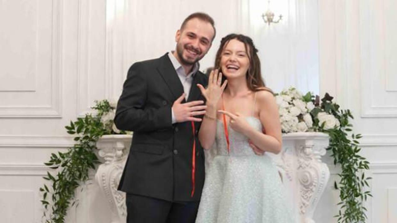 Eşkıya Dünyaya Hükümdar Olmaz’ın Didem’i Gizem Arıkan nişanlandı! Sade bir nişan töreni ile ...