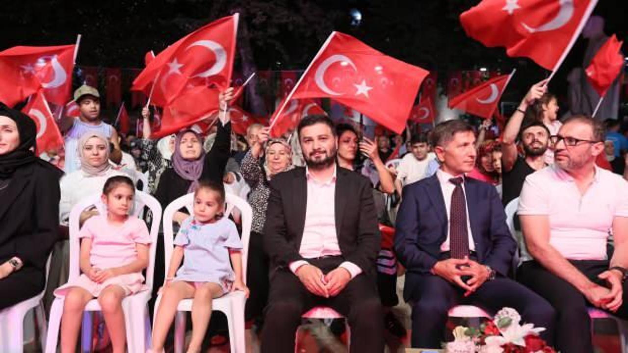 Kağıthane'de 15 Temmuz Demokrasi ve Milli Birlik Günü nöbeti tutuldu ...