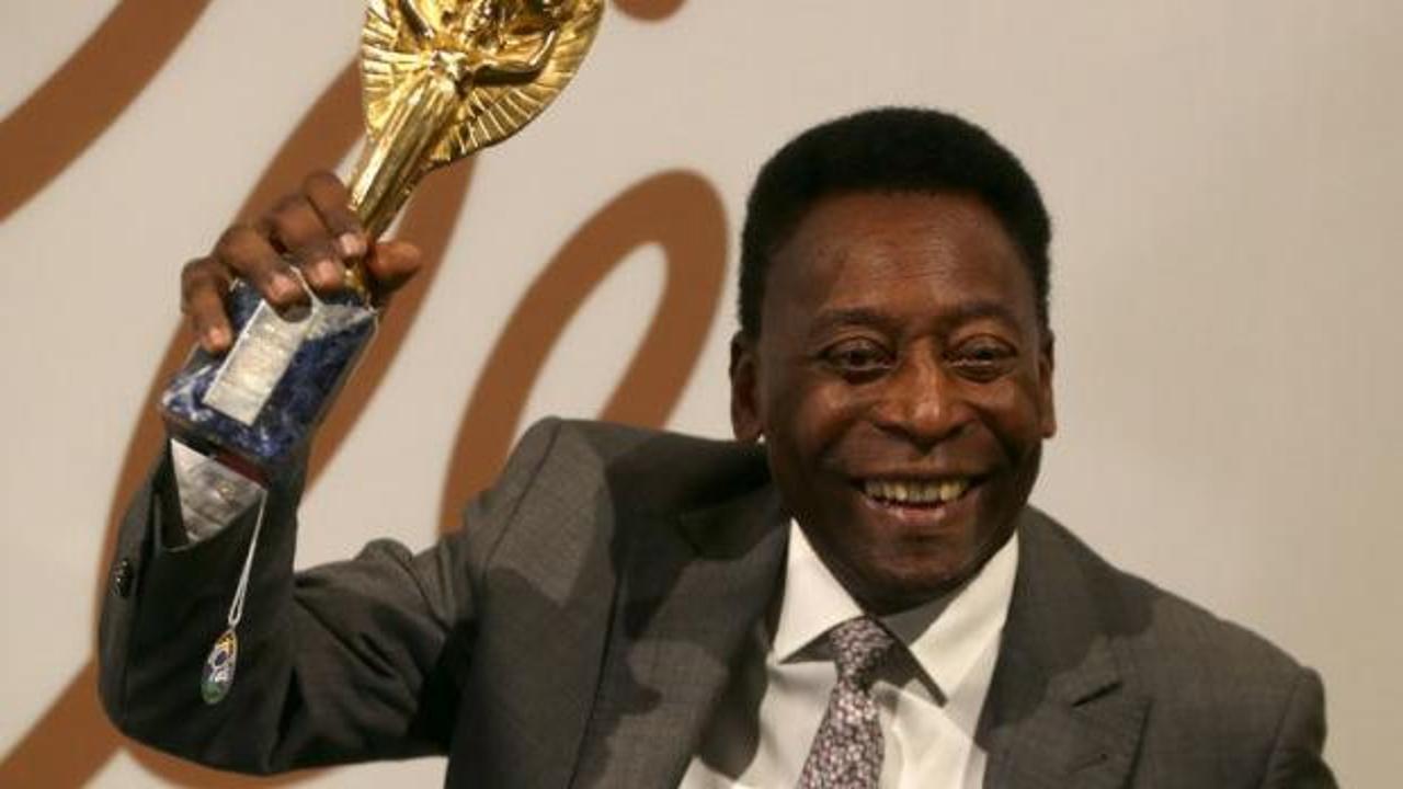 1279 golle Guinness'e giren 'Futbolun Kralı' Pele vefatının 3. yılında ...