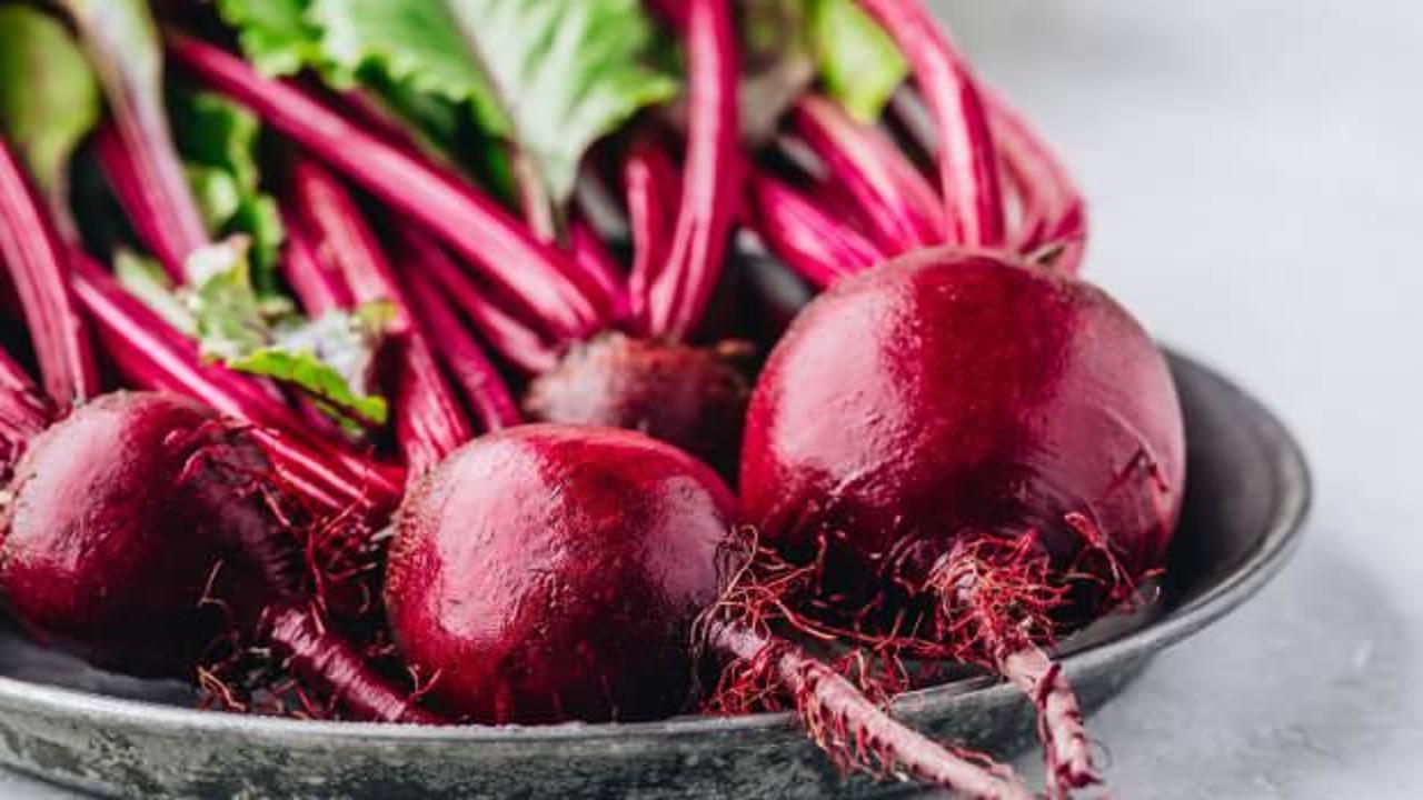 Virüslerin tek bir zerresini bile bırakmıyor: Pancar, bağışıklığı şaha ...