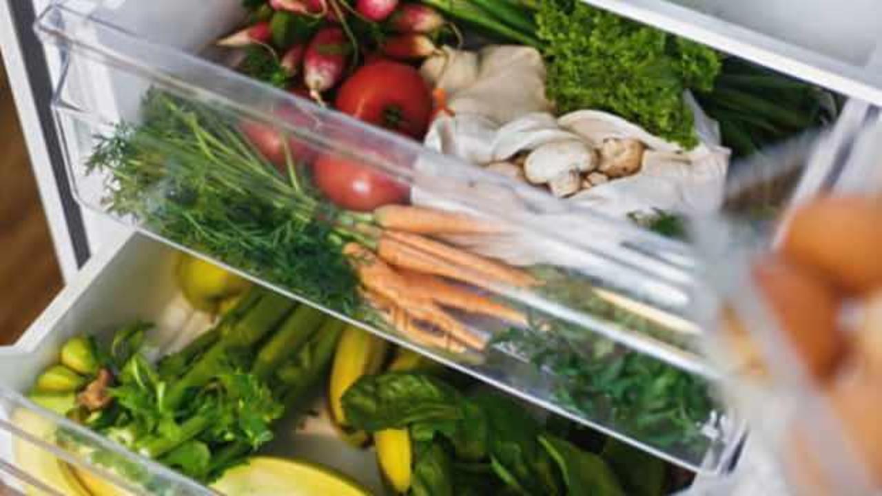 Buzdolabının sebzeliğine bunu koyunca sebzeler haftalarca taze kalıyor! - Haber 7 YAŞAM