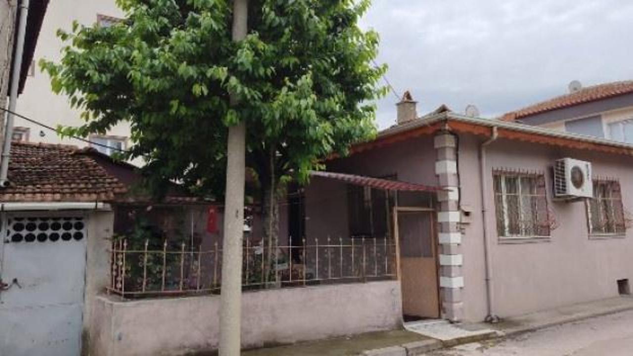Kiraz toplarken demir korkuluğun üzerine düşüp öldü - Haber 7 GÜNCEL
