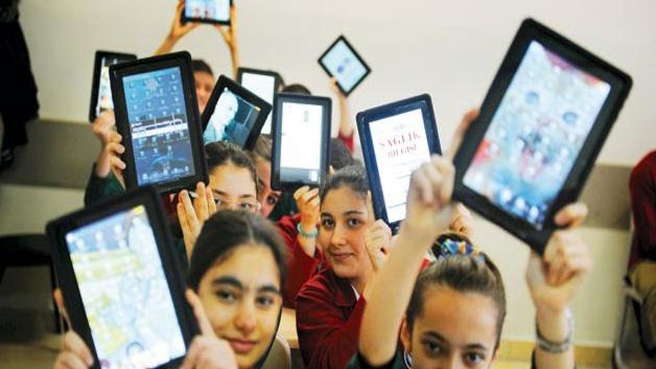 42 okula 2 bin 394 tablet - Haber 7 EĞİTİM
