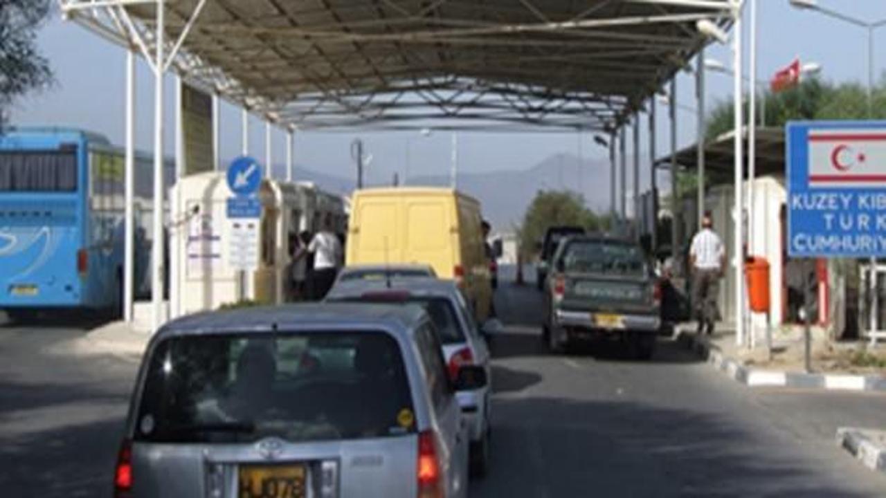 Güney Kıbrıs'ta Türk plakalı araçlara saldırı - Haber 7 GÜNCEL