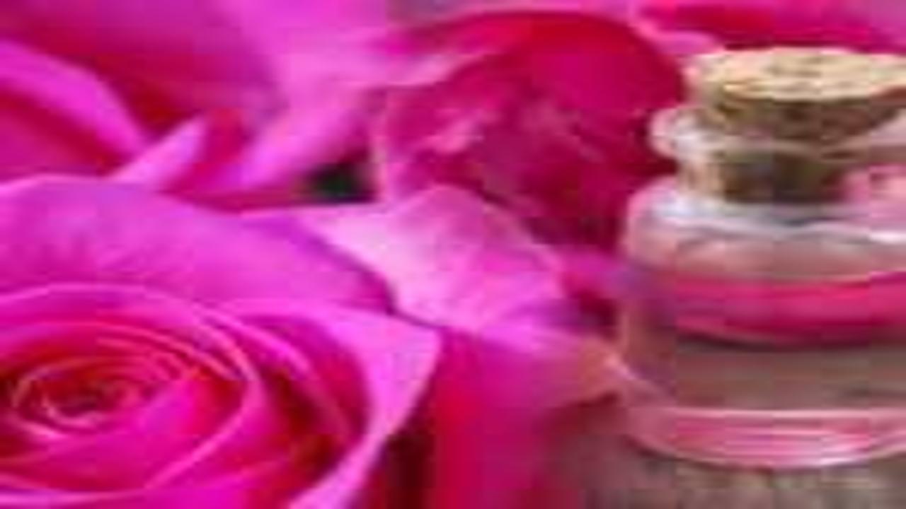 Gül suyunun cilde faydaları nelerdir? Gül suyu nasıl yapılır? - 1 ... Gül suyunun cilde faydaları nelerdir? Gül suyu nasıl yapılır? - 1 ...
