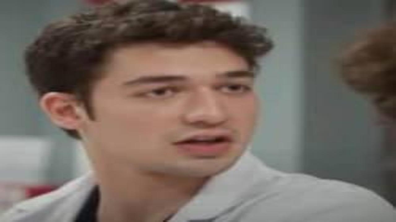 Bahar dizisi 'Aziz Uras' Demirhan Demircioğlu kimdir? Kaç yaşında ...