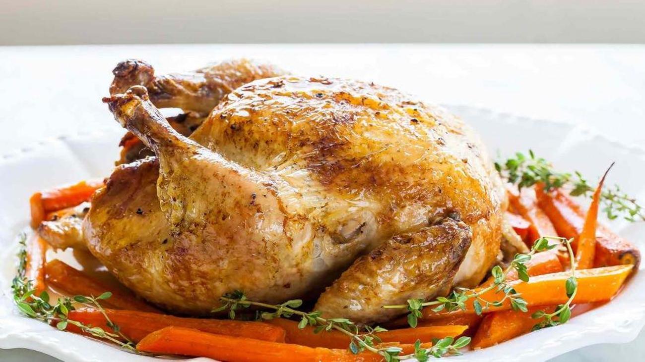 Bütün tavuk nasıl pişirilir, püf noktaları nelerdir? Enfes fırında ...