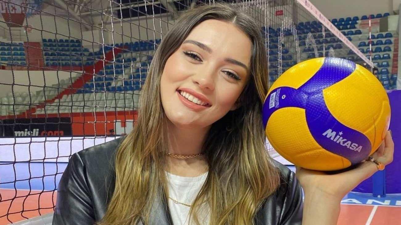 Filenin Sultan Zehra G ne D nya Evine Giriyor Milli Voleybolcu filenin-sultan-zehra-g-ne-d-nya-evine-giriyor-milli-voleybolcu