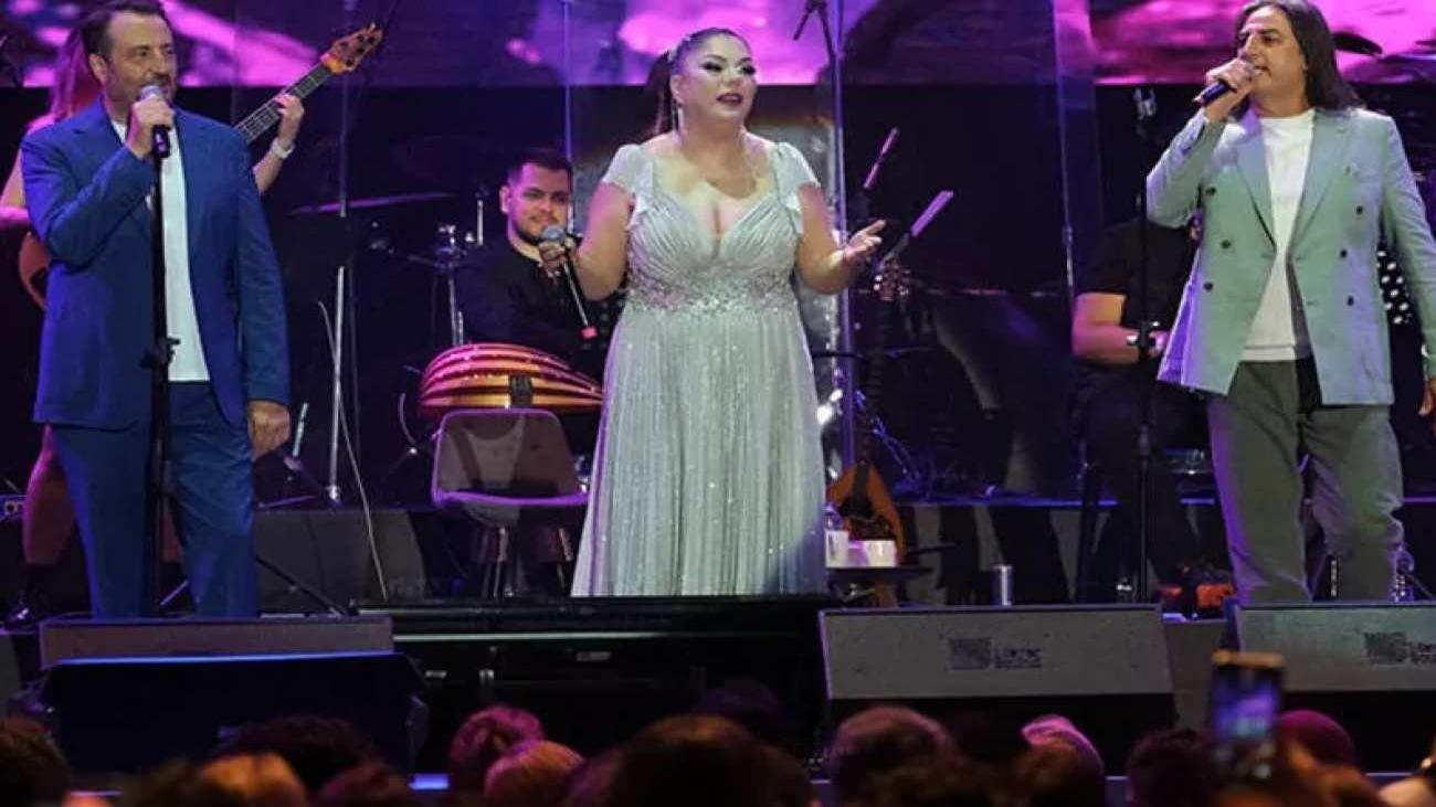 İzel Çelik Ercan üçlüsü yine yaptı yapacağını! 90'lı yılları resmen ...