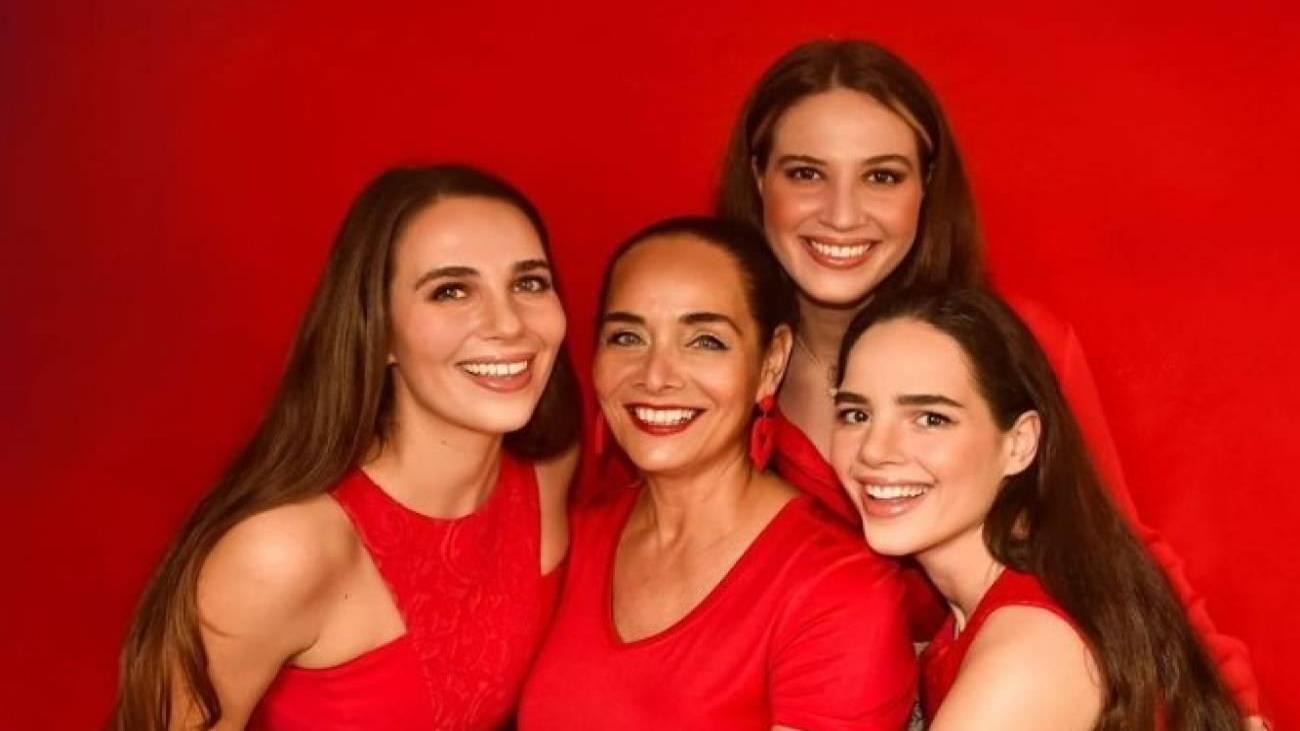 Türkiye Güzeli Neşe Erberk'in Miss Turkey üçüncüsü kızı Selin Gurdikyan ...