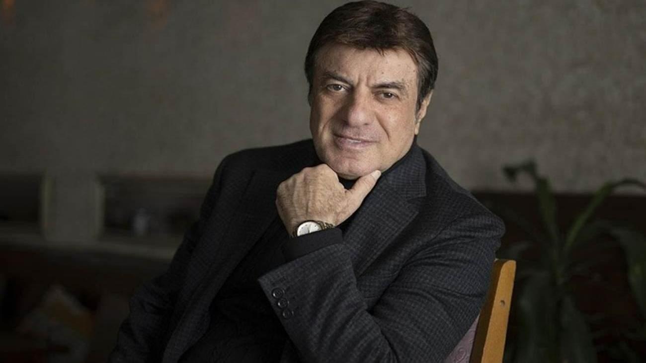 Coşkun Sabah kızları Roza ve Helen ile görüntülendi! Güzellikleriyle ...