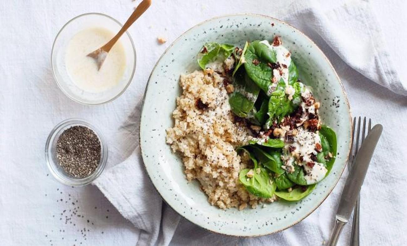 Kinoa ve Chia'lı salata tarifi - Yemek Haberleri