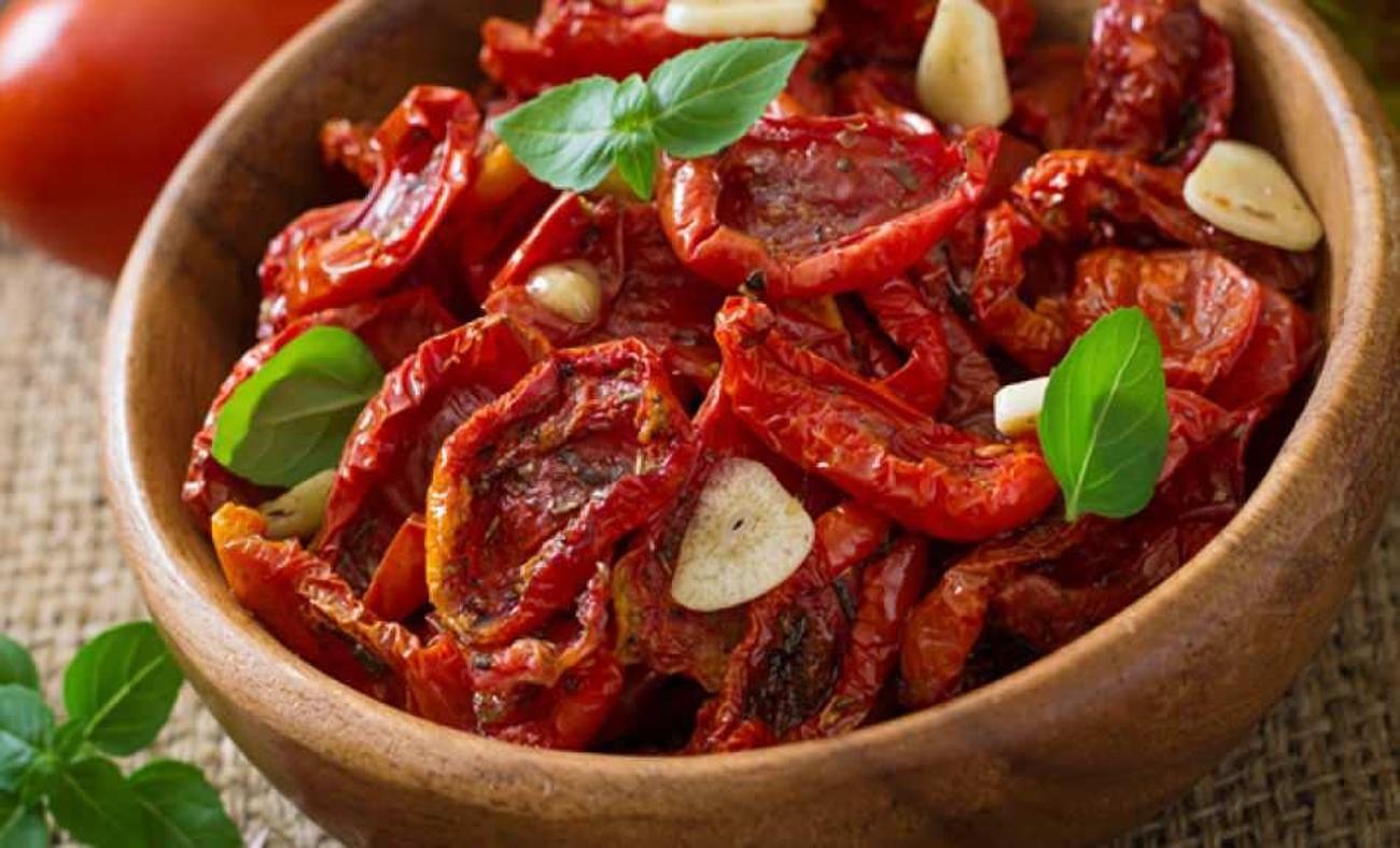 Kuru domates nasıl yapılır? Domates kurusu yapımı! Evde domates ...