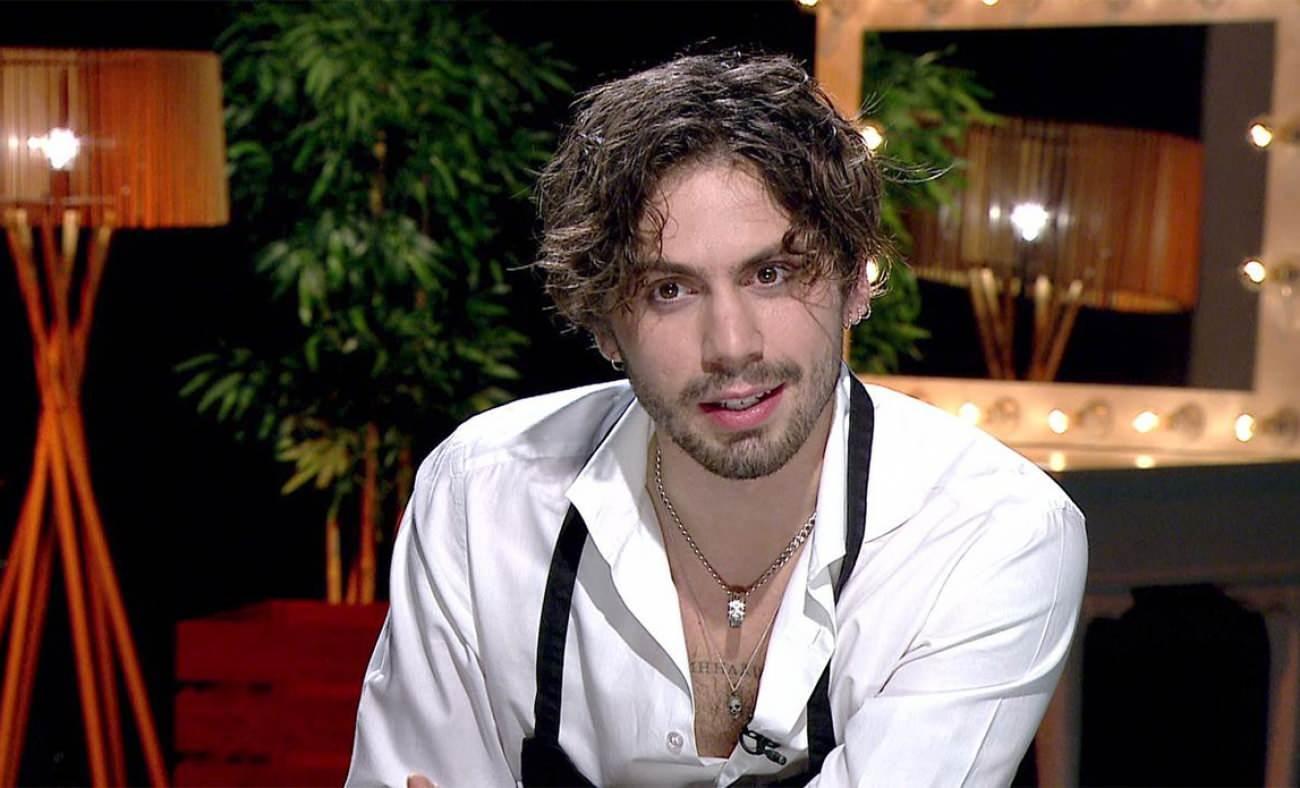 Şevval Sam'ın oğlu Tarık Emir askere gidiyor! - Magazin Haberleri