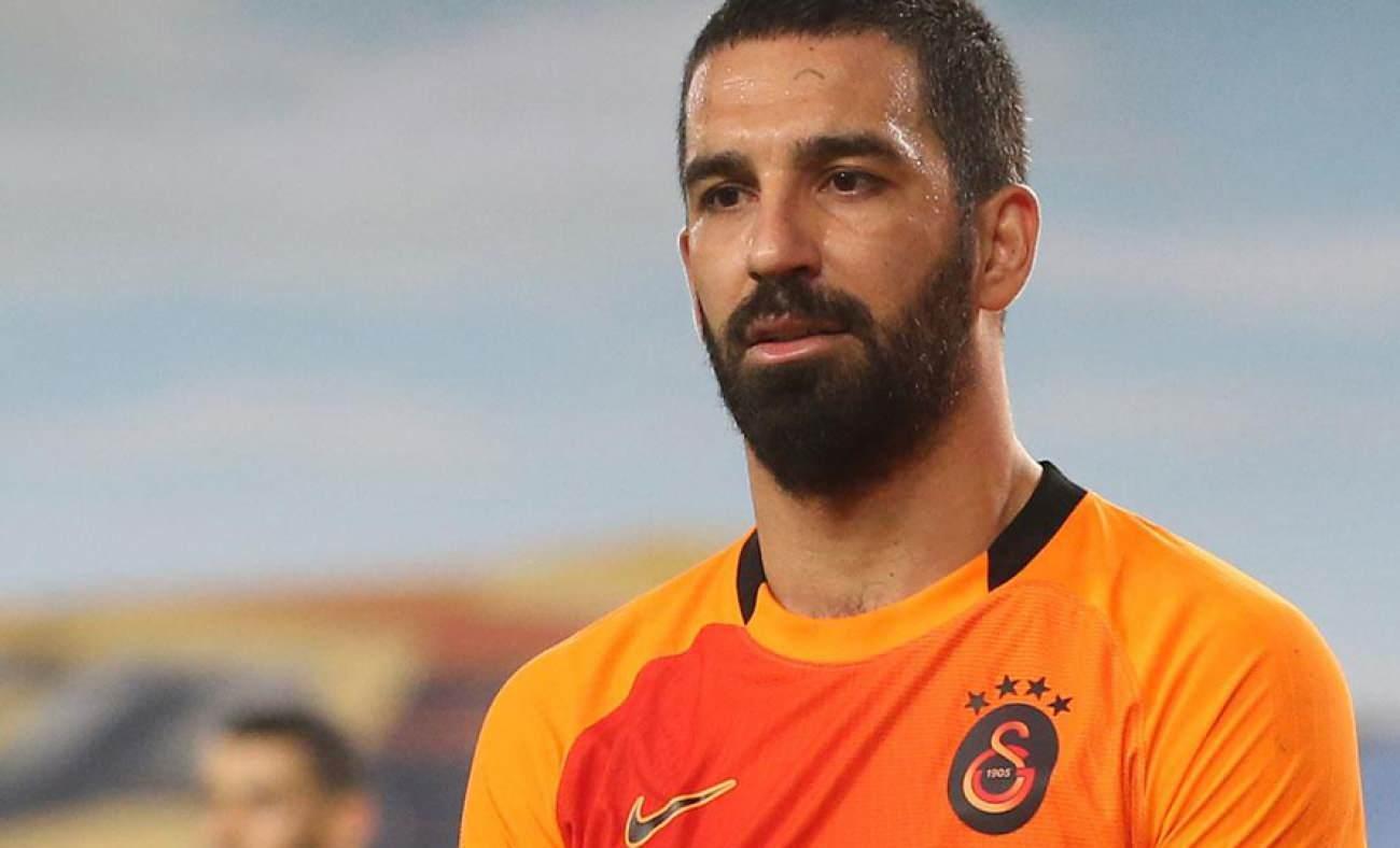 Arda Turan futbolu mu bırakıyor? Emeklilik sonrası ilk kez... - Magazin ...