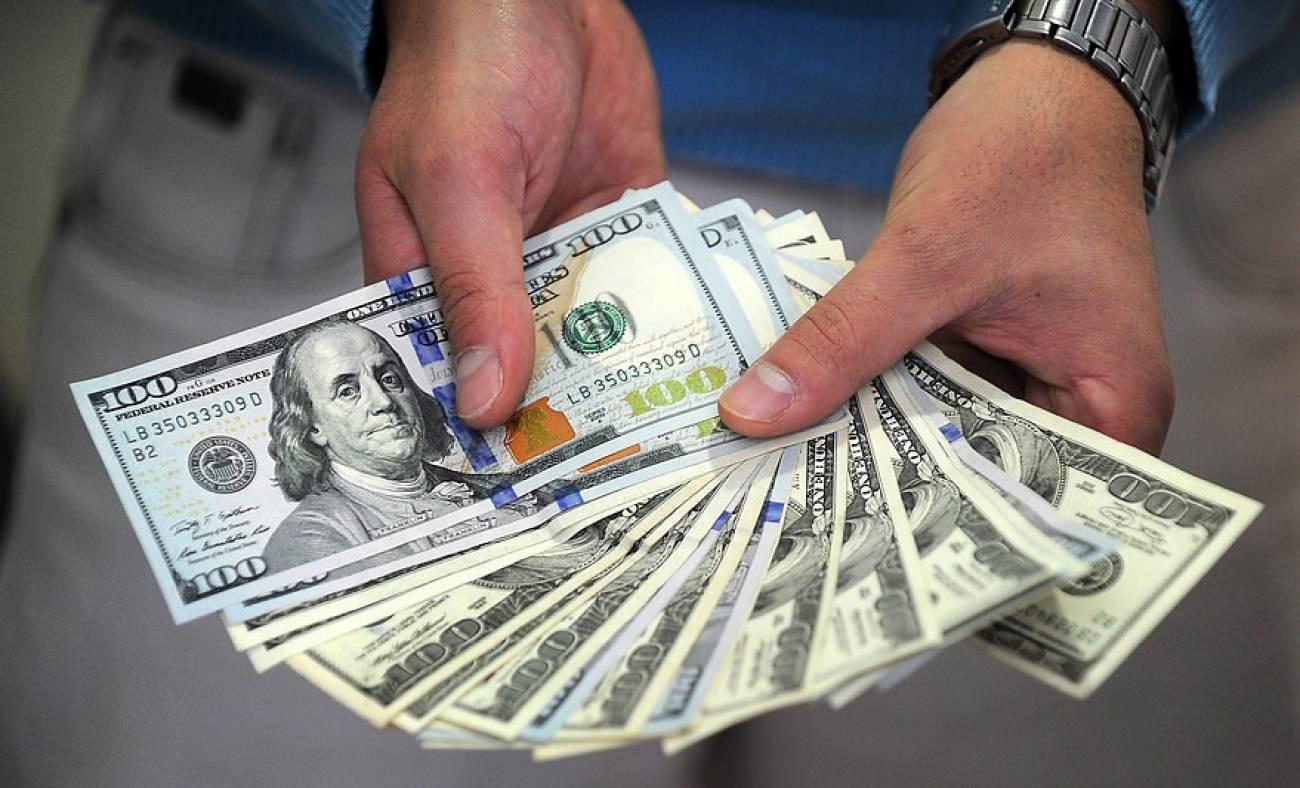 Hesabına yanlışlıkla 148 bin dolar geldi! Aldığı cevap herkesi şaşırttı ...