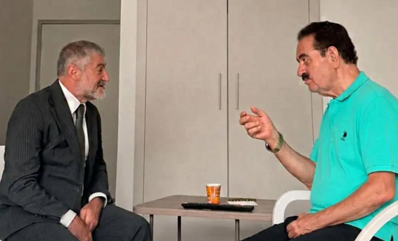 Fizik tedavi gören İbrahim Tatlıses'e sürpriz ziyaret! - Magazin Haberleri
